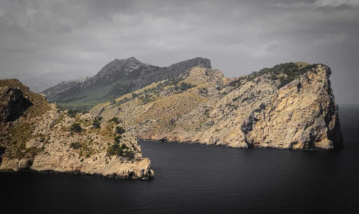 Mixflow.AI - The #1 AI Platform for everyone!